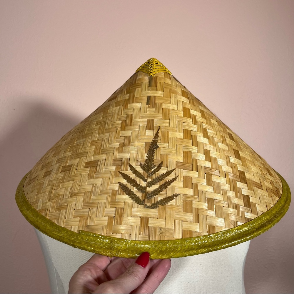 Vintage Asian Straw Bamboo Traditional Cone Wide Brim… - Gem